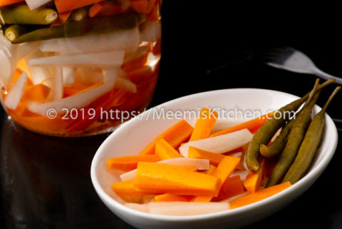 Lebanese Pickle/ Arabic Pickle/ Lebanese Pickled vegetables - MeemisKitchen